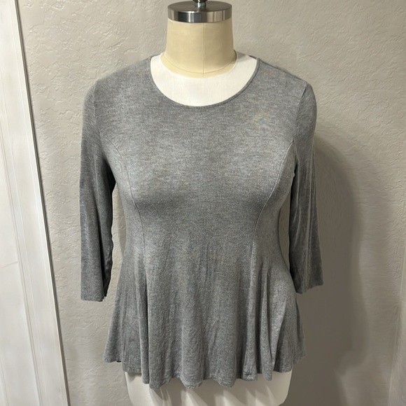 Peck & Peck | Tops | Peck Peck Light Grey Seamed Bust Stretch Tee ...